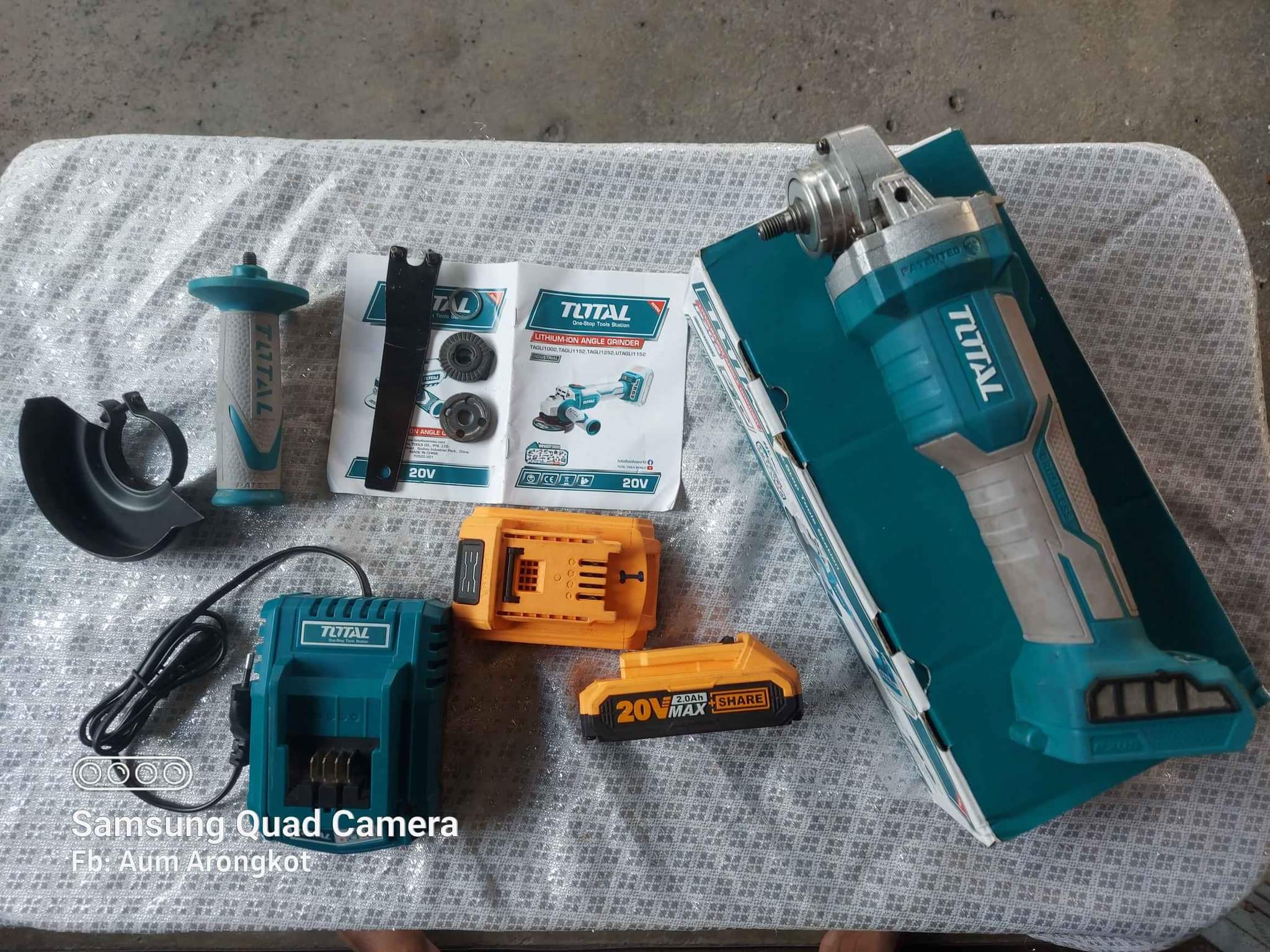 MÁY MÀI GÓC DÙNG PIN 20V 100MM TOTAL TAGLI1002 - HÀNG CHÍNH HÃNG