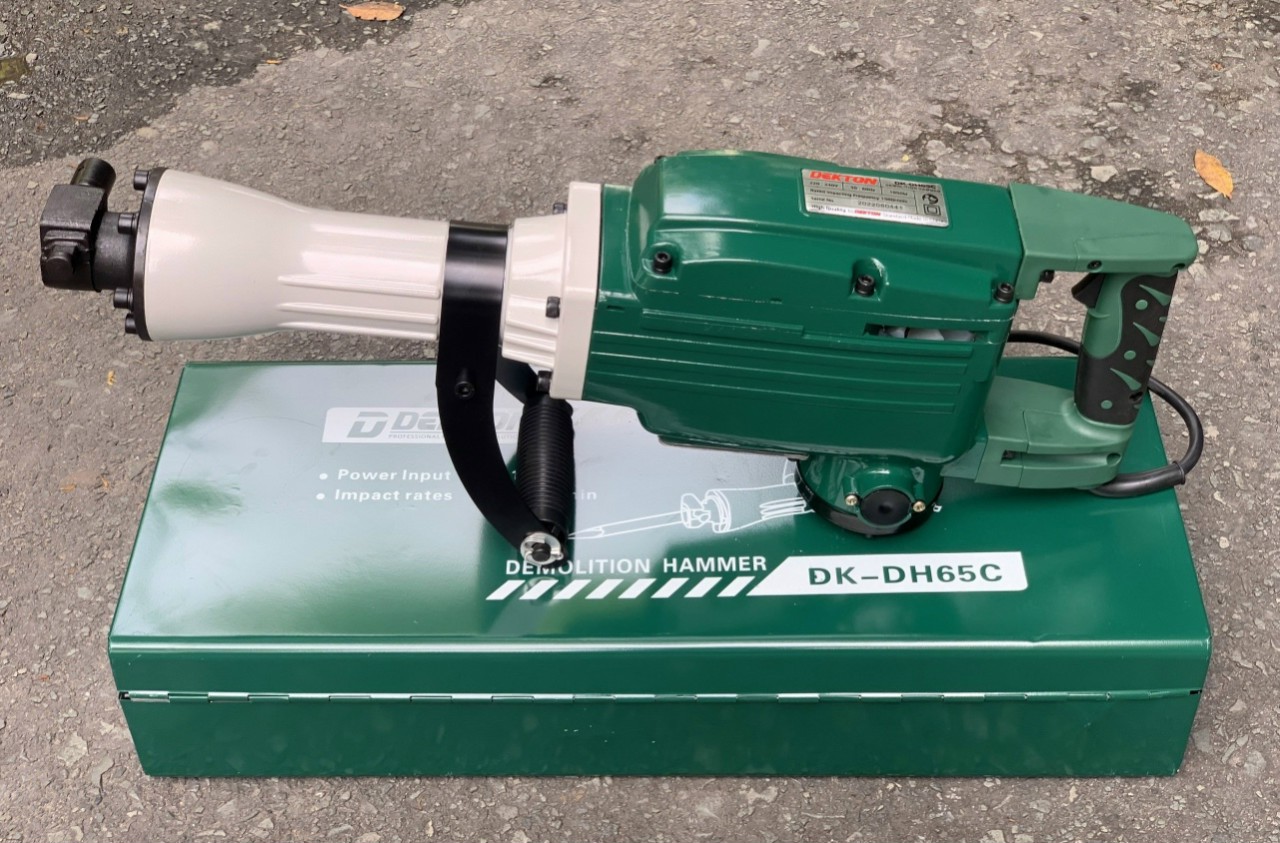 MÁY ĐỤC BÊ TÔNG 1850w 30MM DEKTON DK-DH65C - HÀNG CHÍNH HÃNG